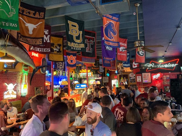 Look Around Stan’s-Interior pics – Best Sports Bar Dallas | Stan's Blue ...